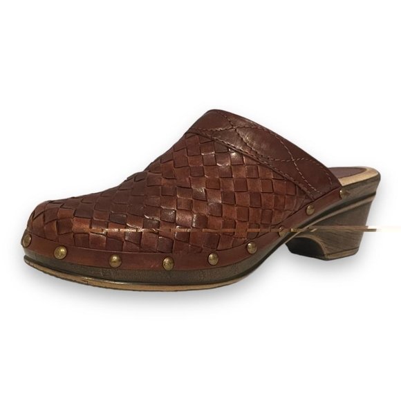 Bass | Shoes | Bass Jillian Size 9 Woven Leather Clogs Gently Loved ...
